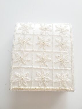 Bags | Elegant Beaded Crossbody Bag In Ivory Vintage | Poshmark